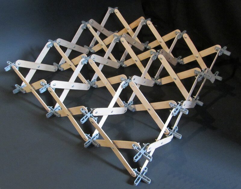 Symmetrical Scissors - Parametric House